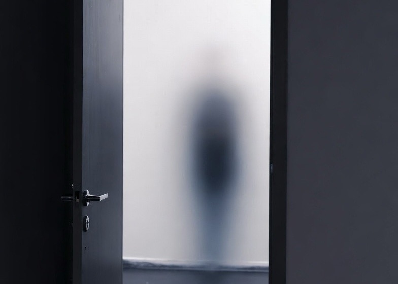 Do Ghosts Exist? What Science and Evidence Say About Spirits - Doolly